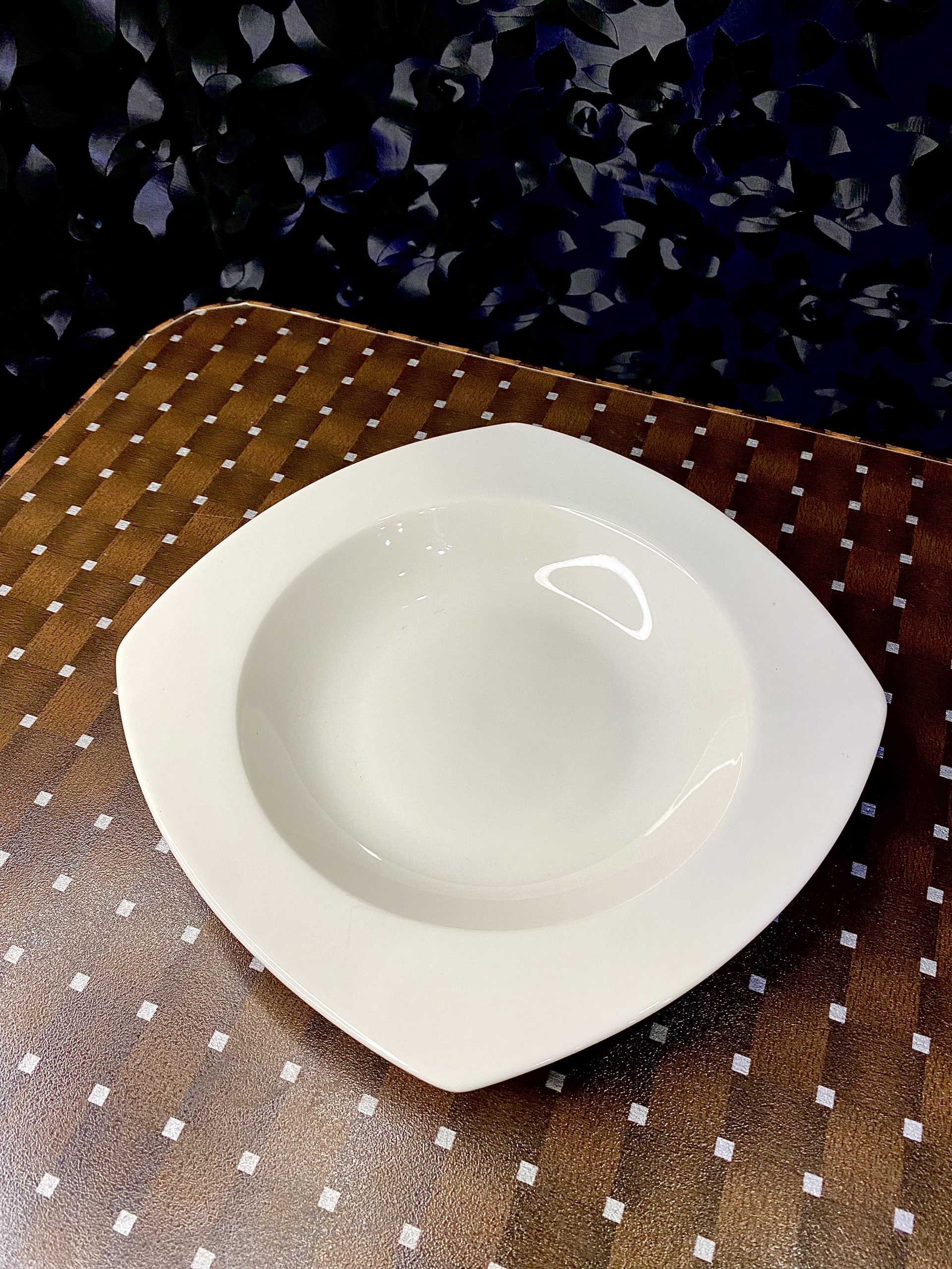 Imported Soup Plates – AlWassay Crockery